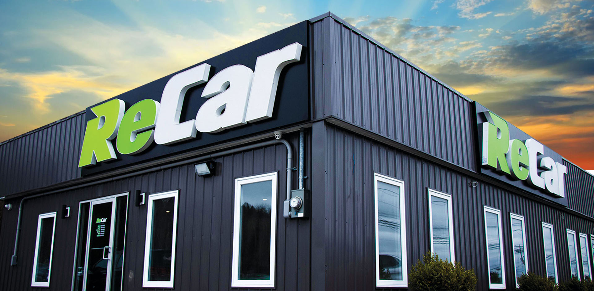 Meet the teams at ReCar dealerships.